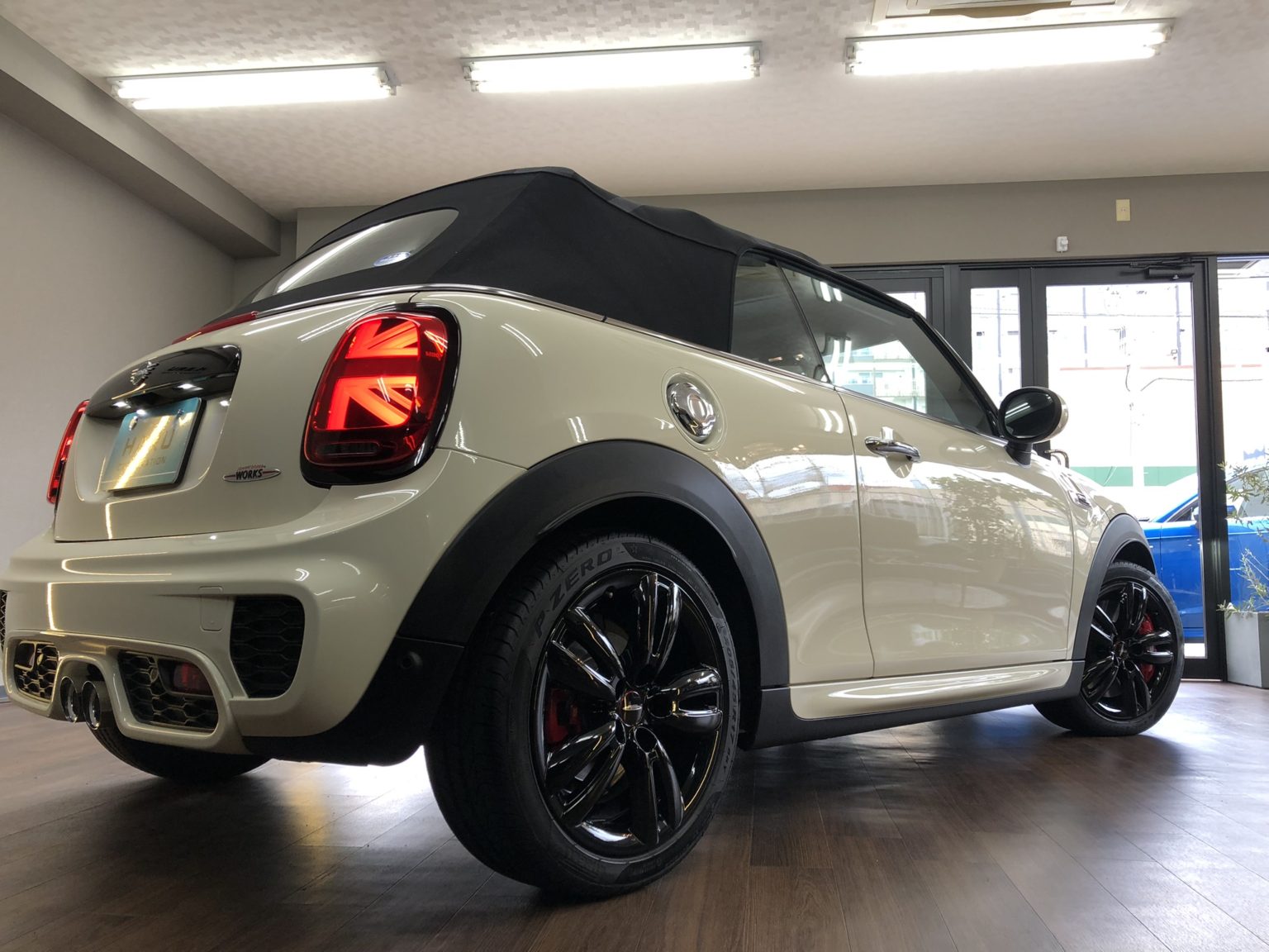 MINI F57 JCW の魅力 その2 | 中古車販売のハルコーポレーション